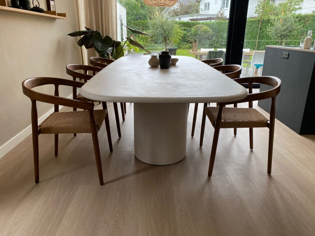 Eettafel beton tafel Zweeds ovaal | White - Bogard